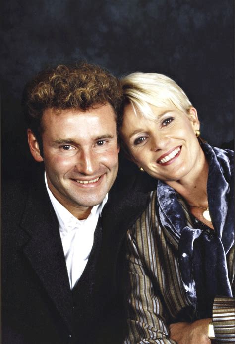 Photo Portrait De Sophie Davant Et Pierre Sled Le 28 Octobre 1997