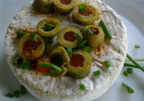 Grillowany Camembert Z Oliwkami Doradcasmaku Pl