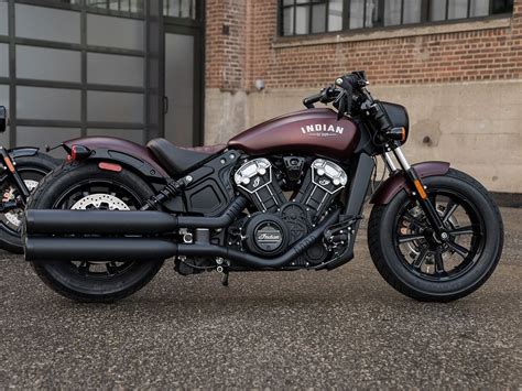 2021 Indian Scout Bobber Buyer S Guide Specs Photos Price Cycle World