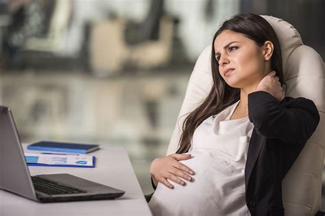 Nguyên Nhân Khiến Bà Bầu Khó Chịu Mệt Mỏi Khi Mang Thai 3 Tháng Đầu