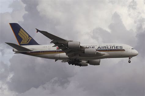 9V SKV Singapore Airlines Airbus A380 841 Lloyd Cartwright Flickr