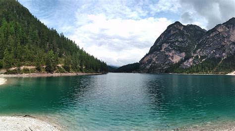 Lago de Braies Senderismo y rutas de montaña