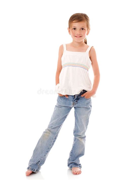 Petite Fille Debout Photo Stock Image Du Curieux Jeans 20082514