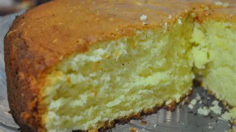 Bolo de maizena simples gostoso e fácil de preparar vem ver Tudo de