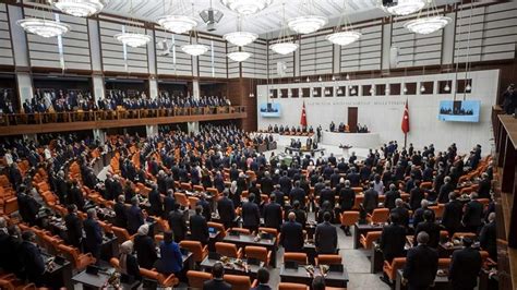 28 Dönem milletvekilleri yemin etti