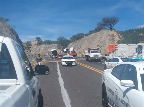 Aumenta a 18 el número de personas fallecidas por accidente en la
