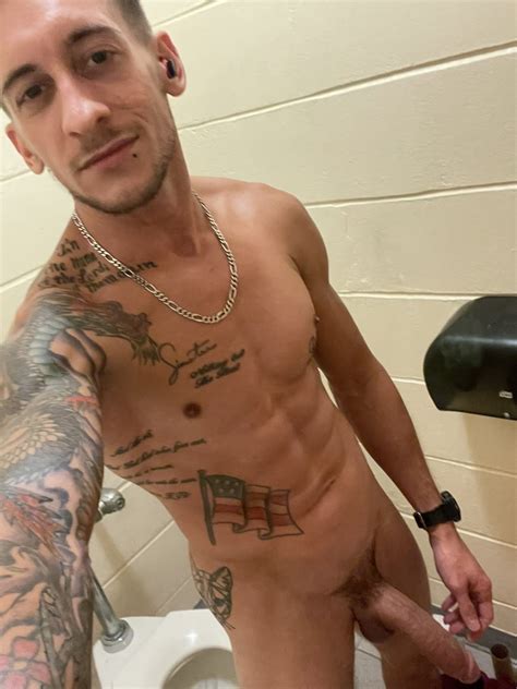 Guys And Their Selfies JackinChat Free Masturbation Community For