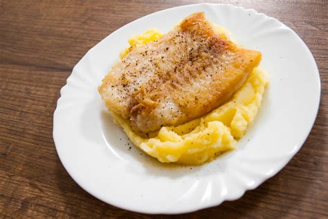 Recept GRATINOVANÁ TRESKA S BRAMBOROVOU KAŠÍ iGurmet cz