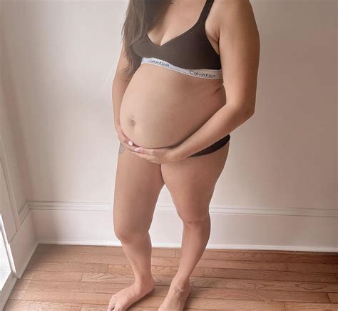 Kinda Nervous To Post My Naked Pregnant Body On Here Do U Think I