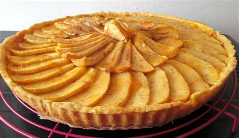 Recette De Tarte Aux Pommes A La Creme Patissiere Par Nath Axelou