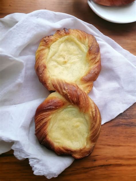 Huit à la crème Les Pâtisseries de Steny