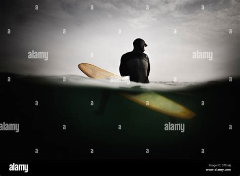 Surface Surfboard Hi Res Stock Photography And Images Alamy
