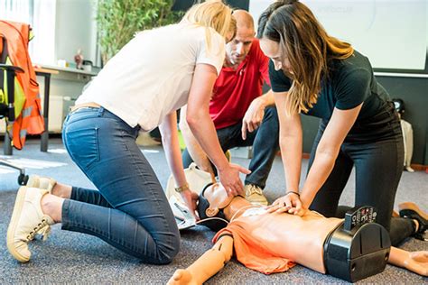 AED Reanimatie Cursus Bedrijfsveiligheid DLS Trainingen