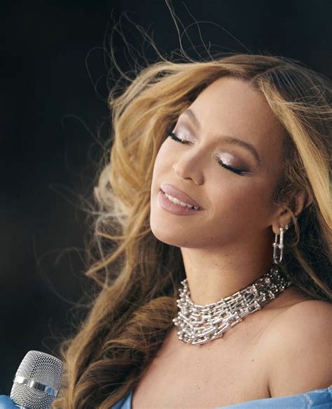 Pop Crave on Twitter Beyoncé looks impeccable in new photos from the
