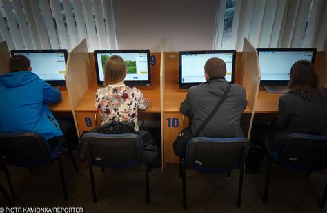 Teoretyczny egzamin na prawo jazdy zasady liczba pytań ile punktów