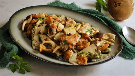 Bruschette Ai Funghi Trifolati La Ricetta Dei Crostini Sfiziosi