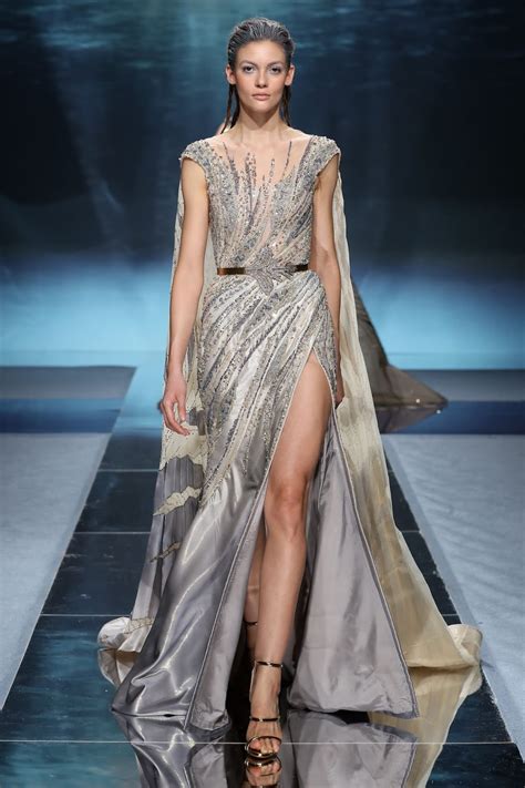 Défilé Ziad Nakad collection Atlantis DAME SKARLETTE