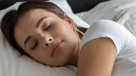 What It Really Means When You Dream About The Past