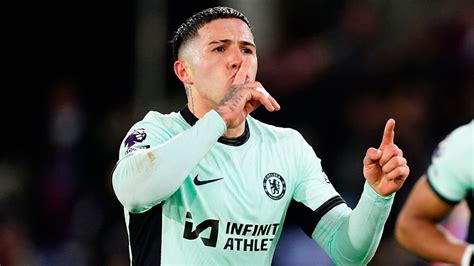 Golazo de Enzo Fernández para sellar el agónico triunfo de Chelsea ante