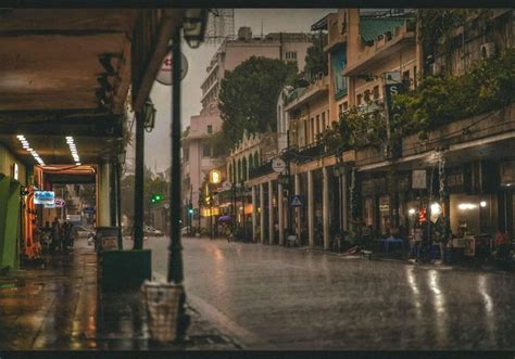 Chuyện của Hà Nội on Instagram Hà Nội sáng sớm mưa như trút nước