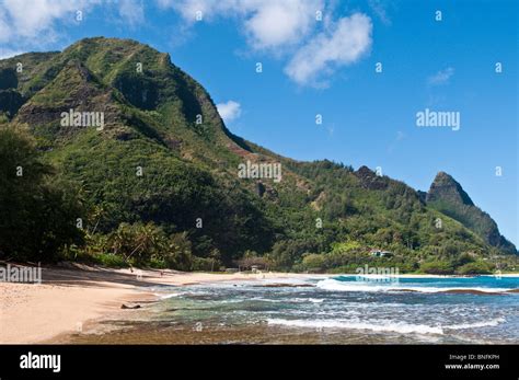 Haena Beach Kauai Hawaii Stock Photo Alamy