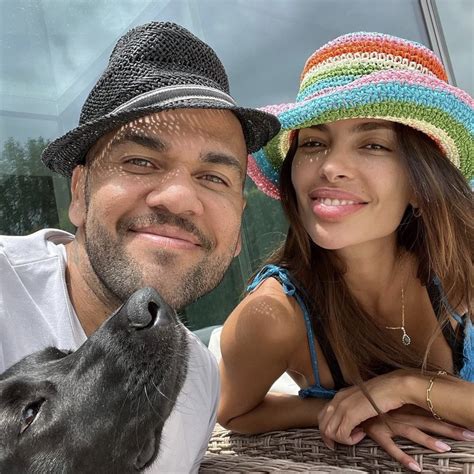 Choquei On Twitter Veja Ex Mulher De Daniel Alves Posta Mensagem De