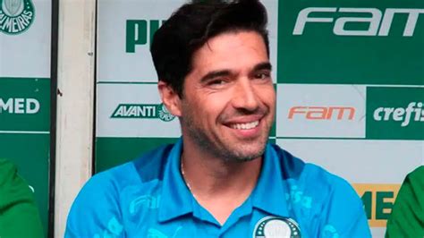 Abel Ferreira pode ganhar reforço de última hora no Palmeiras e