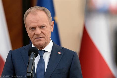 Donald Tusk reaguje na doniesienia o zatrzymanych żołnierza Oczekuję