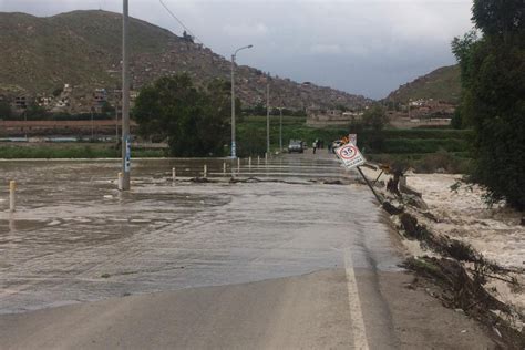 Arequipa crece caudal de los ríos Majes y Chili que arrasan cultivos
