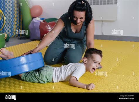 Rehabilitación de niños con parálisis cerebral Actividades físicas