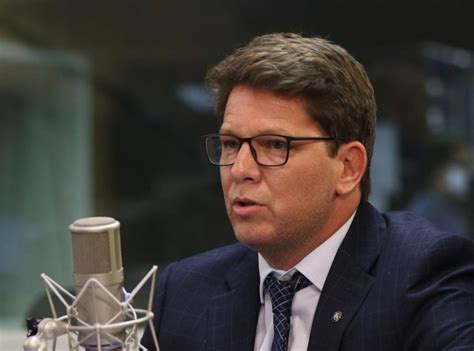 Frias aciona consultoria jurídica contra convocação de Sérgio Camargo