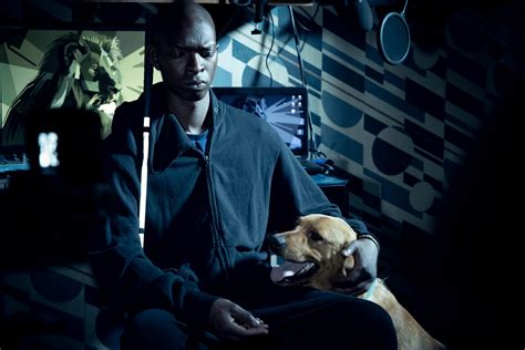 Crítica El rey de las sombras Thriller familiar e impersonal Netflix