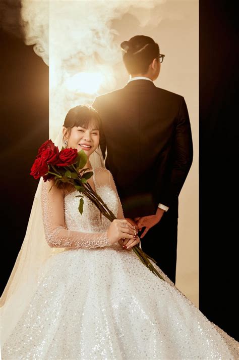 Công khai có tình mới Cát Phượng tung ảnh mặc áo cưới đẹp rạng ngời