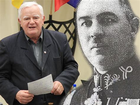 S Ynny Mi Dzywojenny Polski Policjant Wreszcie Upami Tniony Most W