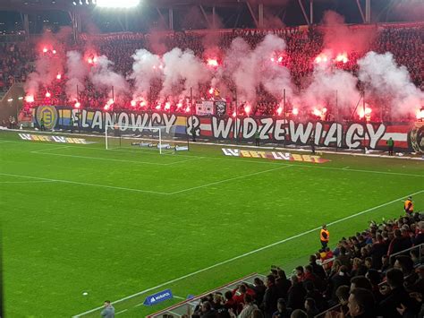 Mecz WIDZEW ŁKS NA ŻYWO Gdzie oglądać DERBY ŁODZI 24 10 Widzew ŁKS