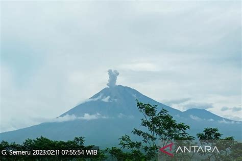 Gunung Semeru Kembali Erupsi Dengan Tinggi Letusan 600 Meter ANTARA News