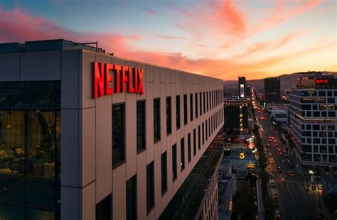 Netflix Marketing Mix 4Ps The Strategy Story