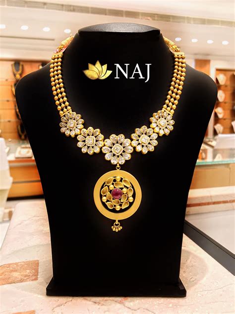 21 Most Beautiful Traditional Gold Necklace Haram Designs South