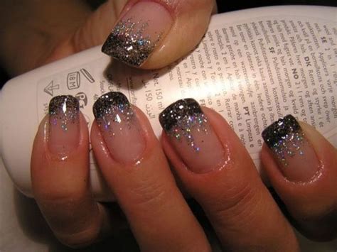 Dazzling New Years Eve Nail Designs To Ring In Manicure