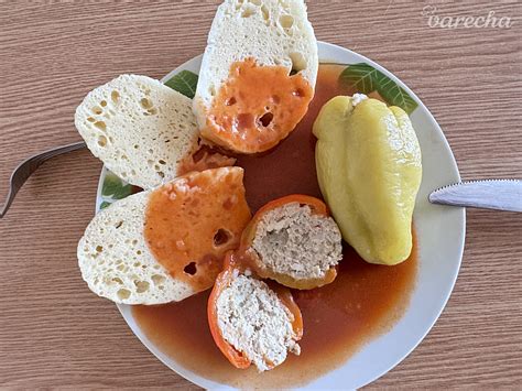 V Born Plnen Paprika V Paradajkovej Om Ke Videorecept Recept
