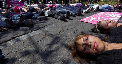 Los asesinatos de mujeres en México se dispararon un 72 en 2017 El
