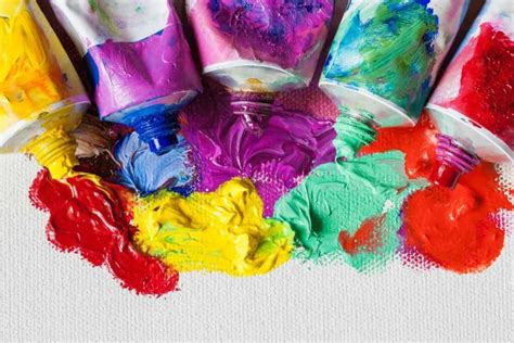 Cómo mezclar colores para hacer otro color