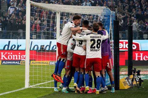 2 Bundesliga Hamburger SV Gewinnt Stadtderby Gegen FC St Pauli