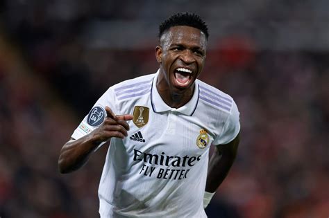 Já viu o 1º gol de Vini Jr a camisa 7 do Real Madrid Metrópoles