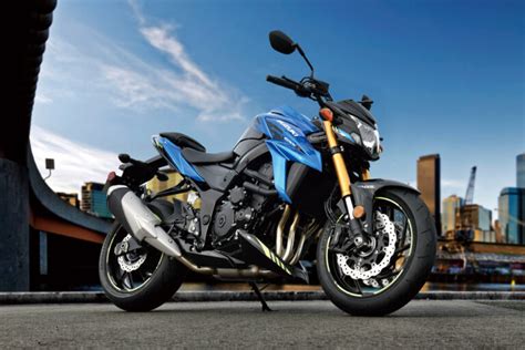 Nova Suzuki Gsx S Ganha Op Es De Cores Motorede