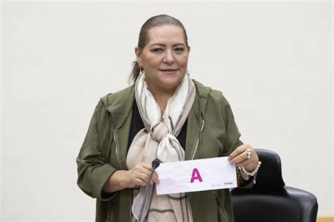 Tu apellido inicia con la letra A Podrías ser funcionario de casilla