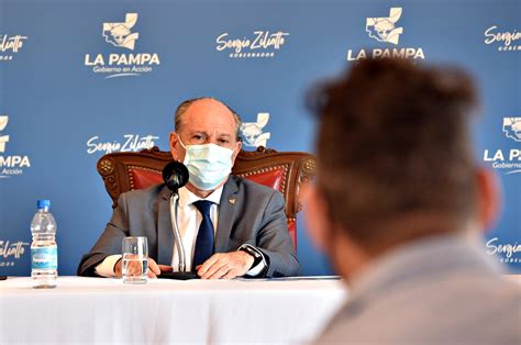 Apn La Pampa En Conferencia De Prensa El Ministro De Salud Mario