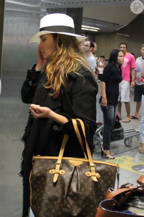 Foto Giovanna desembarcou no Rio de Janeiro na noite de terça feira