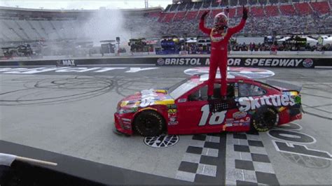 Nascar Find Share On Giphy