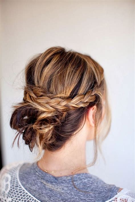 16 Easy And Chic Bun Hairstyles For Medium Hair Pretty Designs
